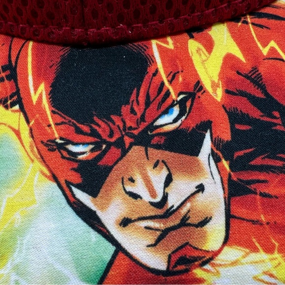 The Flash | Accessories | The Flash Baseball Cap Snapback Os Mesh With ...
